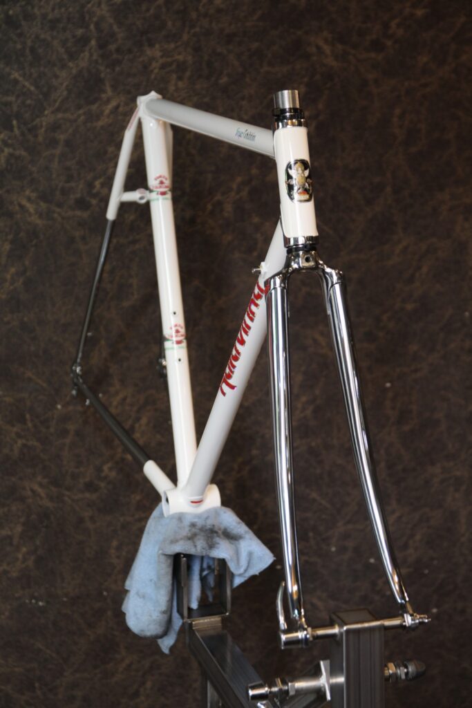 Mr. Alex’s Kalavinka "super exhibition"‼ It is really amazing.😎