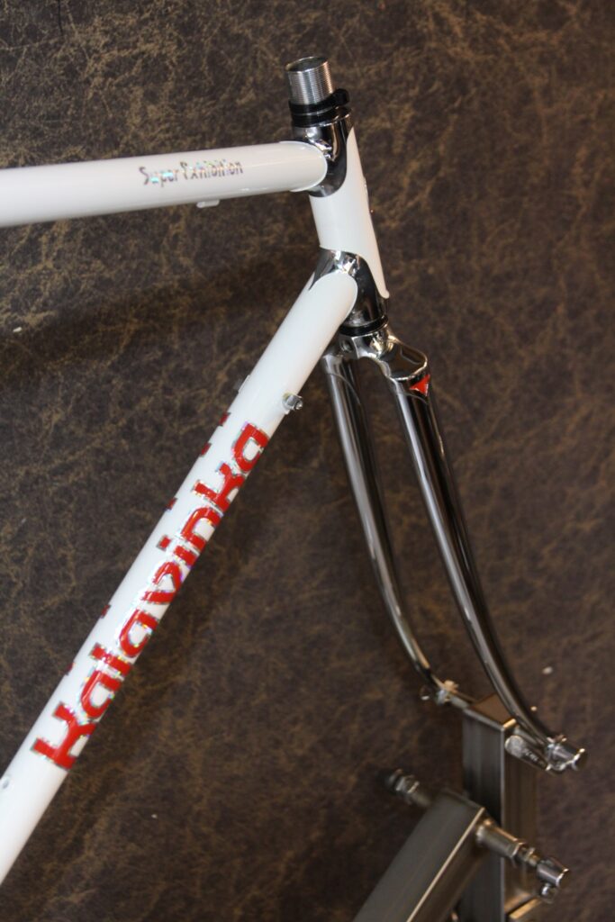 Mr. Alex’s Kalavinka "super exhibition"‼ It is really amazing.😎