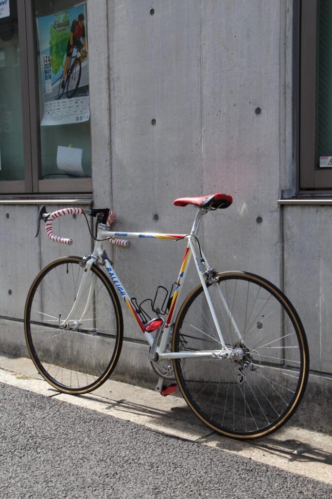 Mr.Simon's Raleigh "Team Castorama" + Dura ace maintenance completed.💗🚴💨💨💨