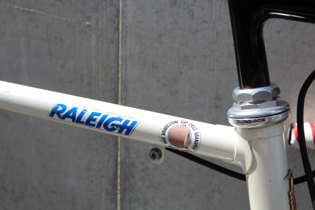 Mr.Simon's Raleigh "Team Castorama" + Dura ace maintenance completed.💗🚴💨💨💨